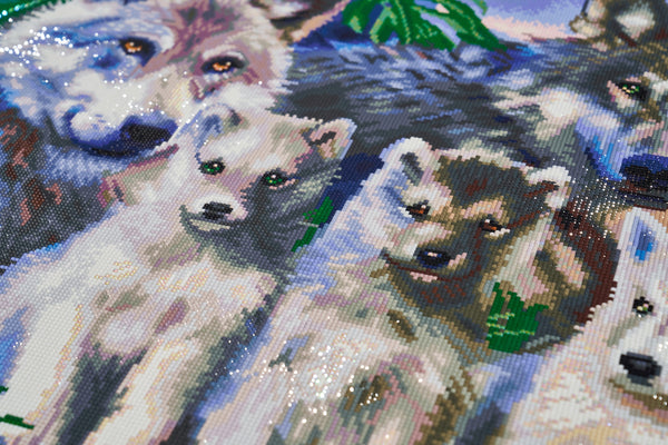Wolf Family – Diamond Art Club